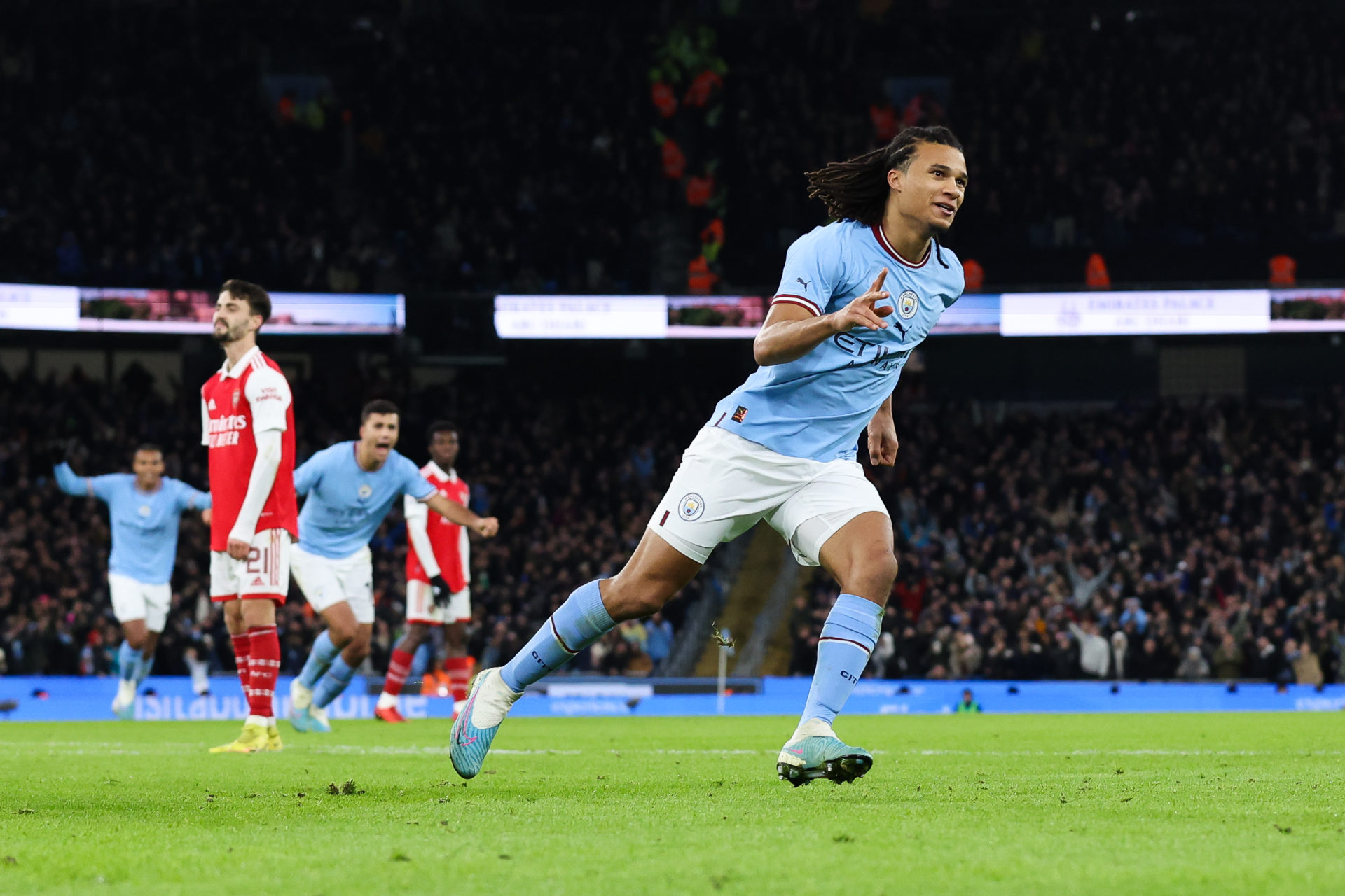 Report: 'Top' £41m Man City star set to sign new contract - Manchester ...