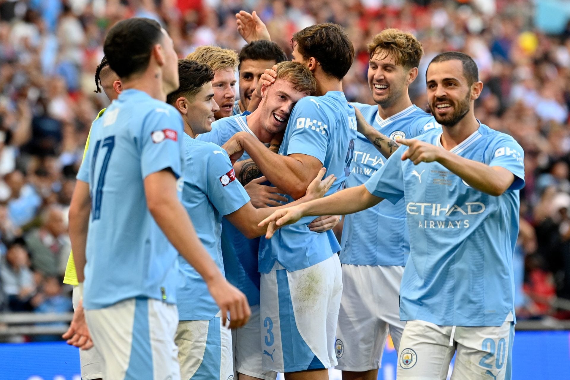 'It's on a knife edge': Journalist says 'excellent' player could be on ...