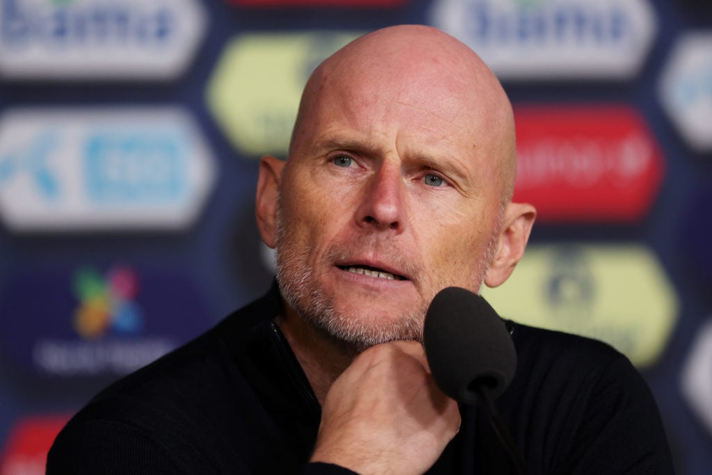 "Very ugly"... Manager cannot believe what he has now been asked about ...